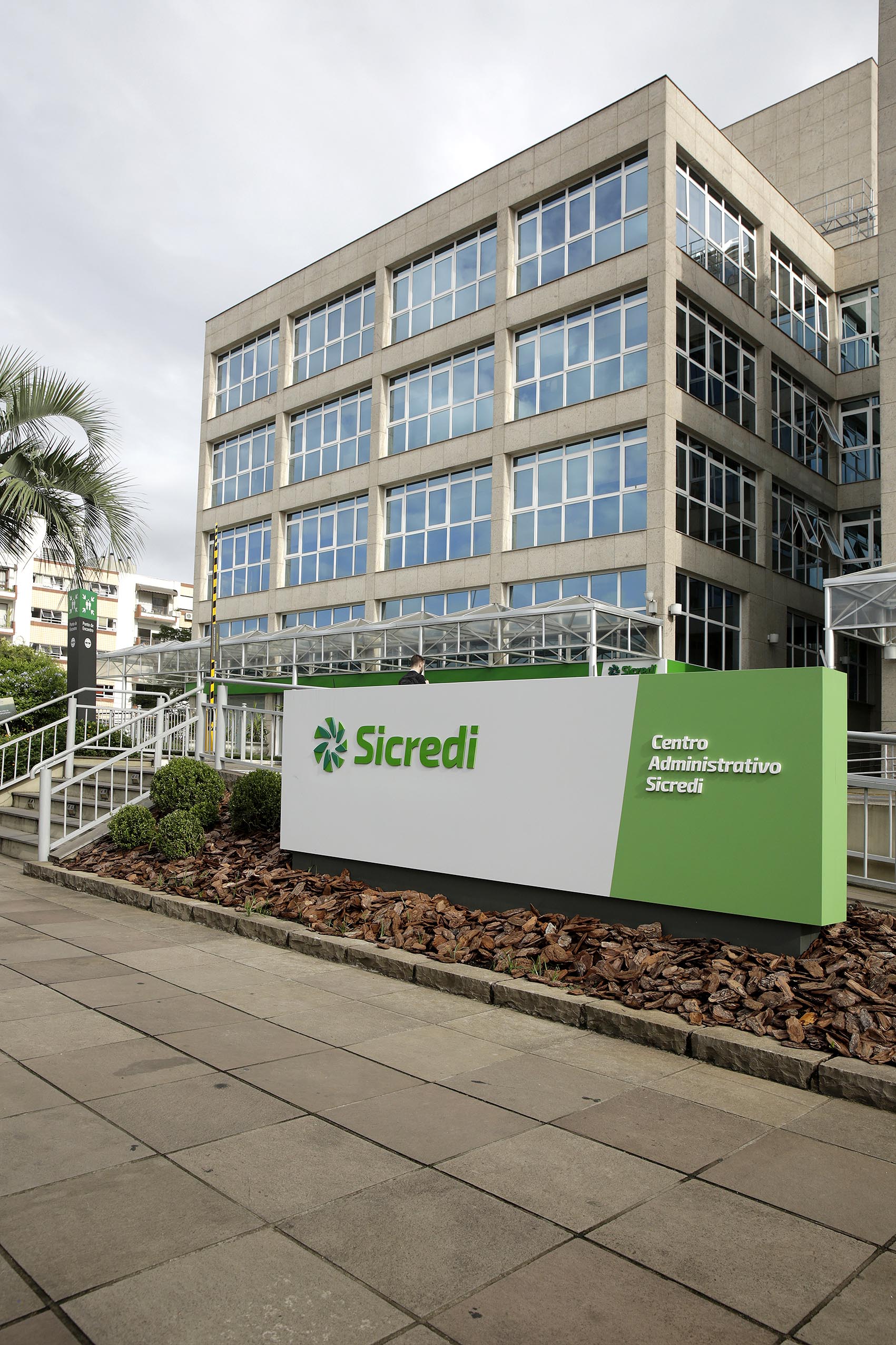 Você sabia que o Sicredi é uma das instituições mais seguras para se ...